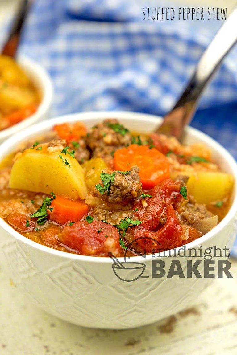 Stuffed Pepper Stew - The Midnight Baker - Quick & Easy